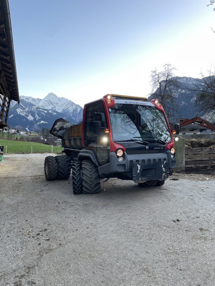 Unitrac 102 | Lindner Traktoren