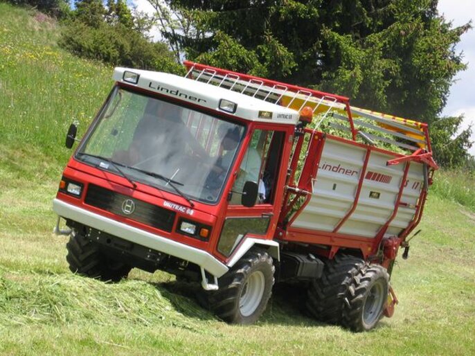 Unitrac 68 Oldtimer | Lindner Traktoren