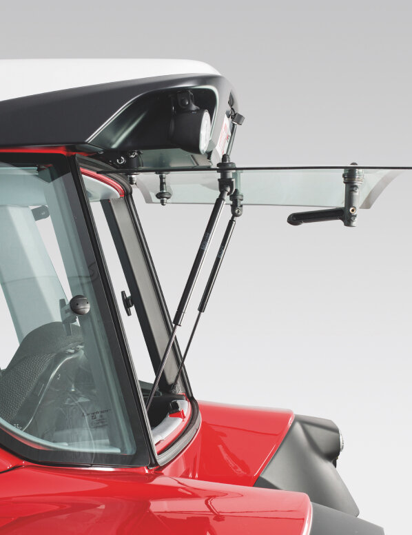 Lintrac 65 LS – kompakter Traktor mit Lastschaltung | Lindner Traktoren