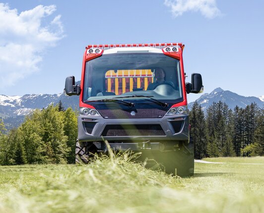 Unitrac series - more than a transporter | Lindner Traktoren